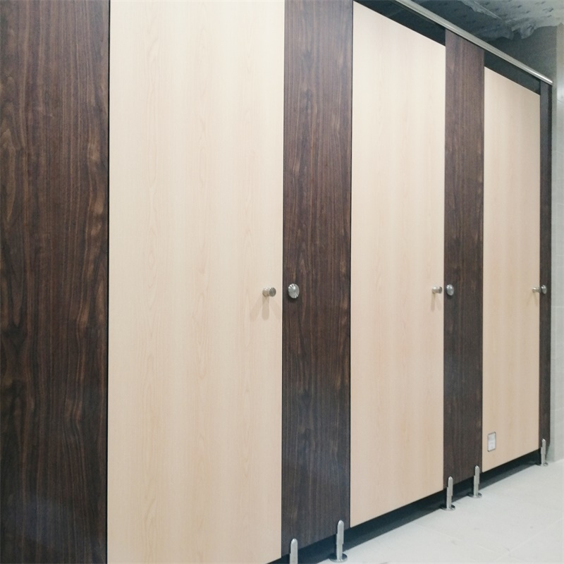 How To Create An Ergonomic, Functional Office Space With Cubicle ...